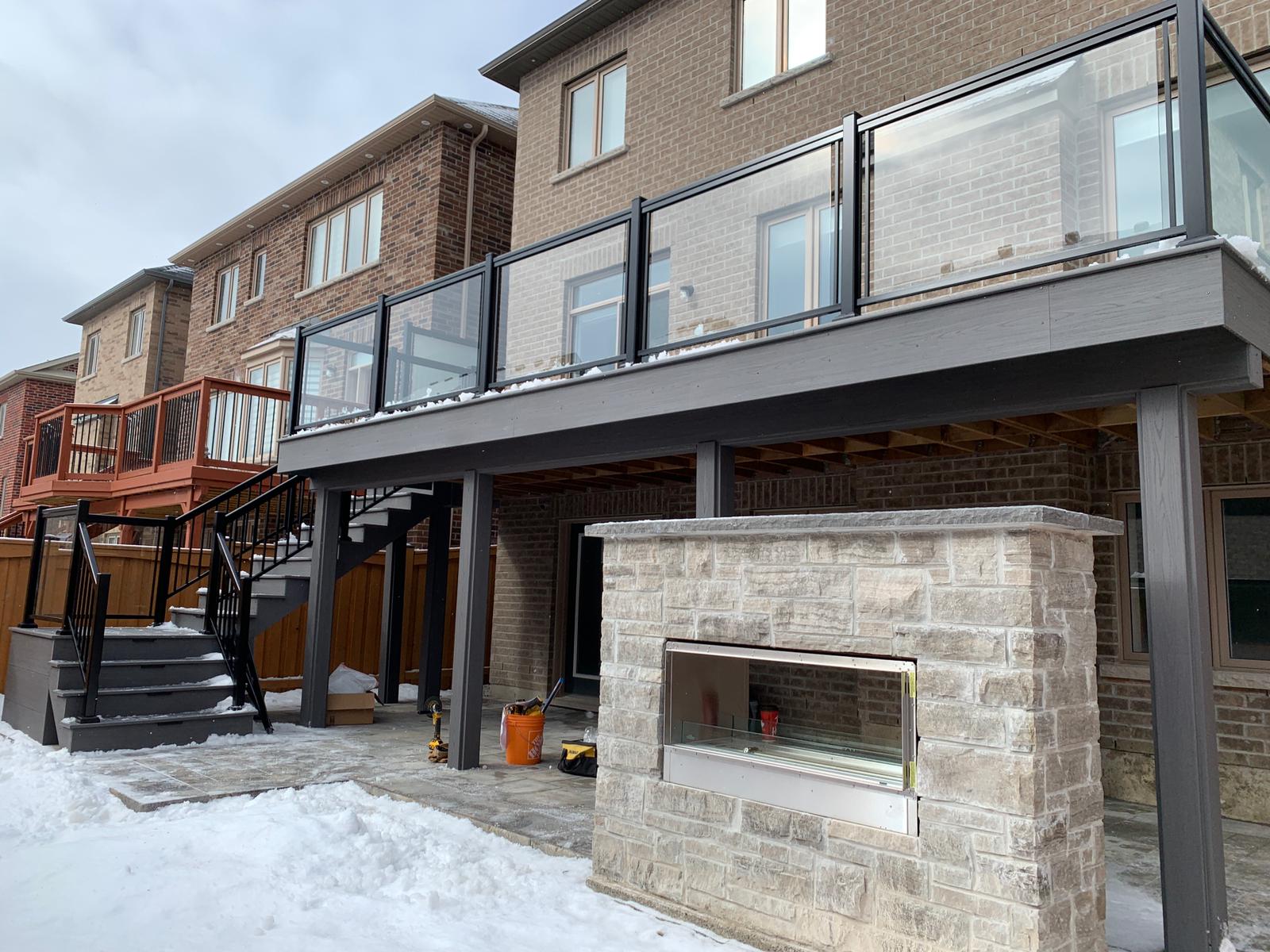 Deck Railing Uxbridge | Glass Railing | Aluminum Railing